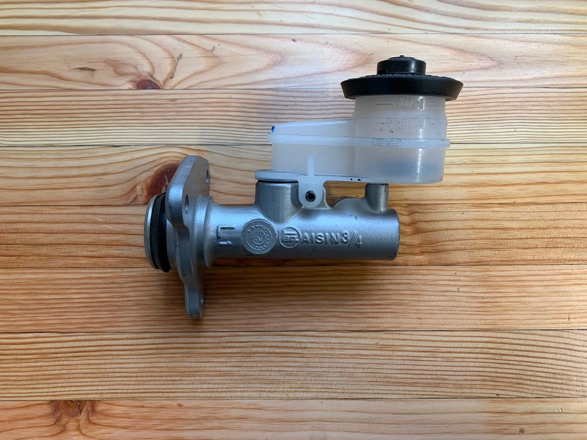 RHD 70 Series Clutch Master cylinder