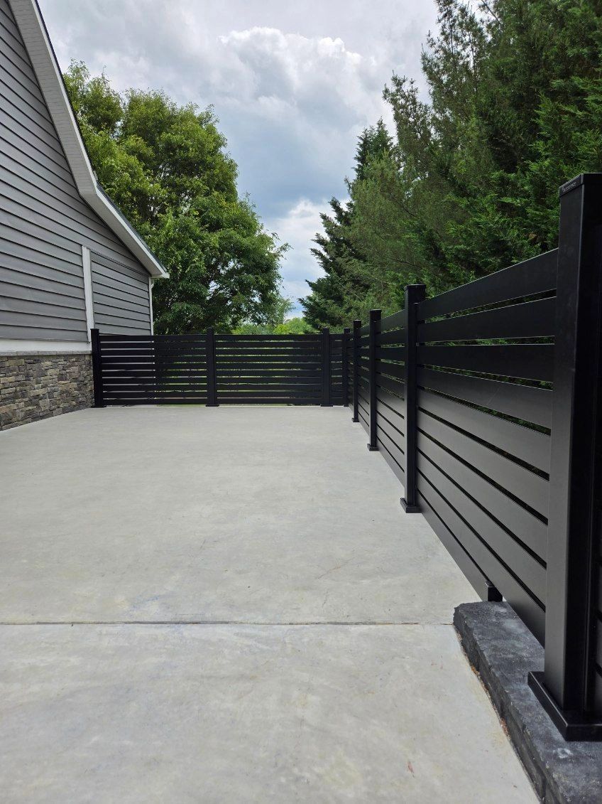 Stull Fence: Quality Fencing and Decks for Your Home