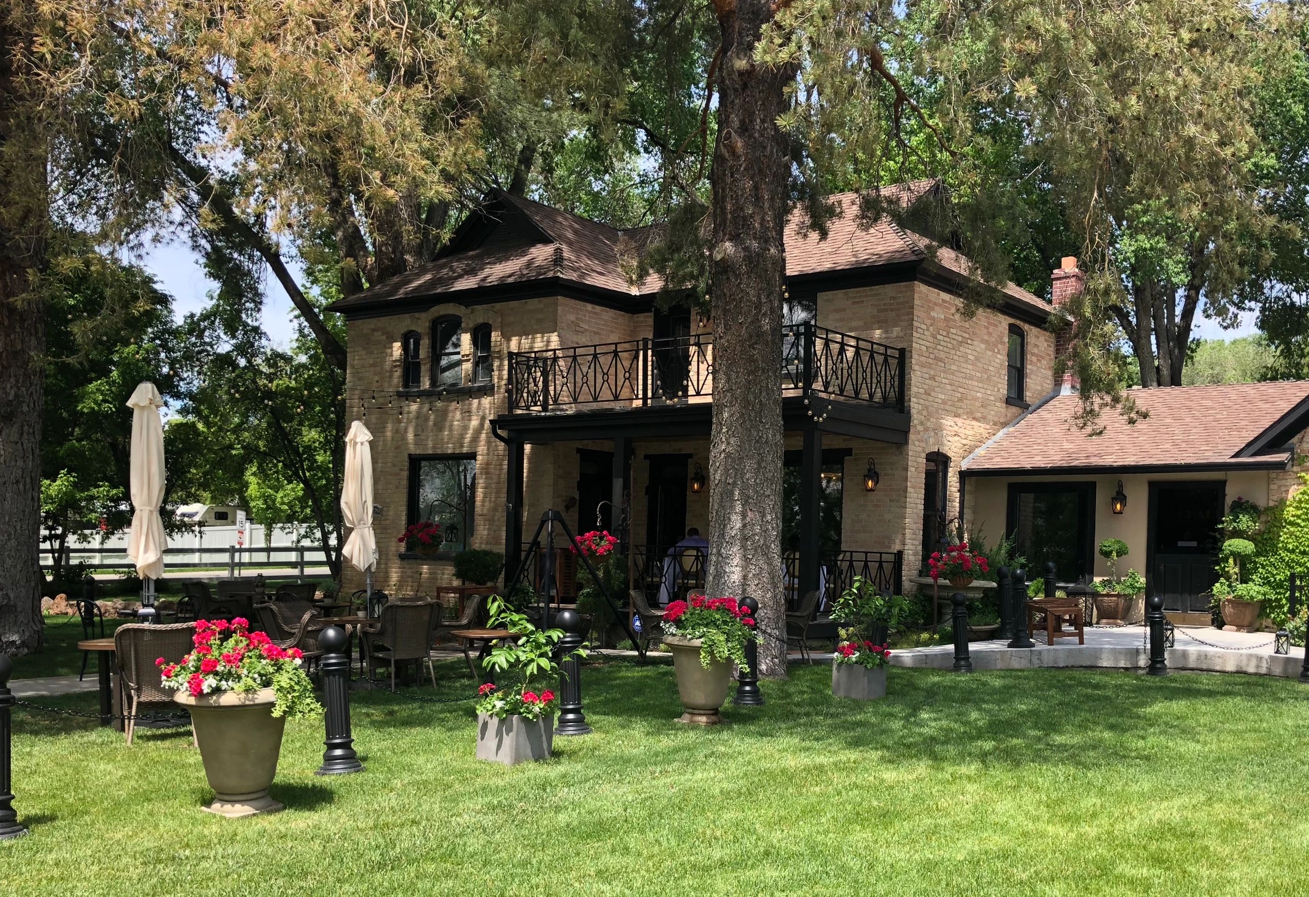 The Charleston Draper