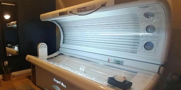 UV Tanning | Rayz Tanning Salon