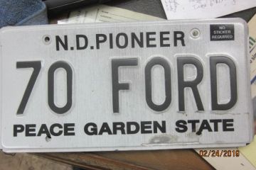 License Plates Plate | Dan Caswell Collectibles