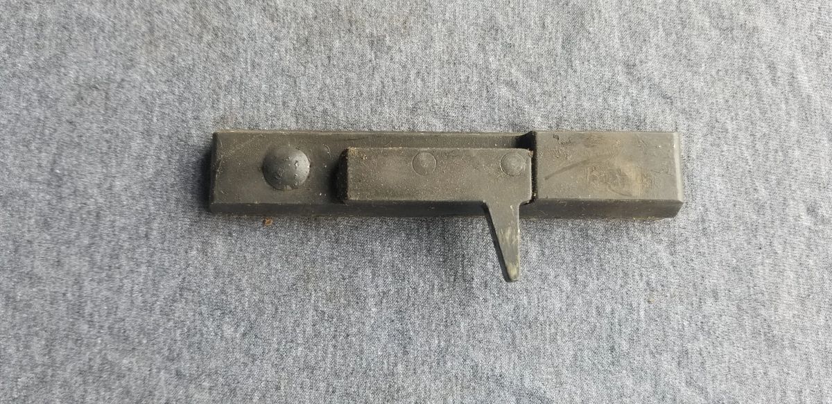 1919A4 top cover latch