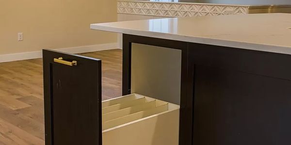 cuttingedgecabinetsinc.com