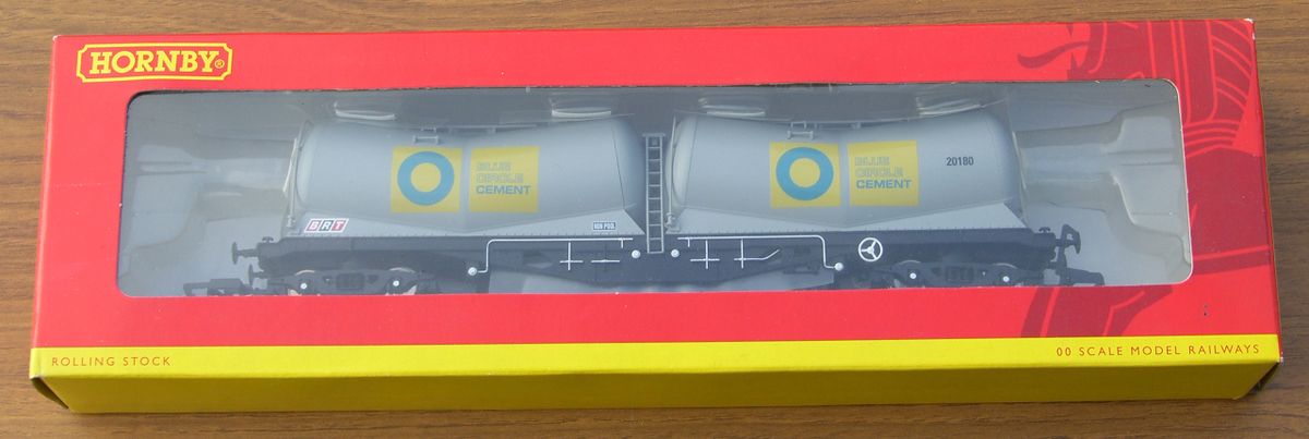 4mm 00 Hornby PCA R6311 Double V Tank Blue Circle Livery