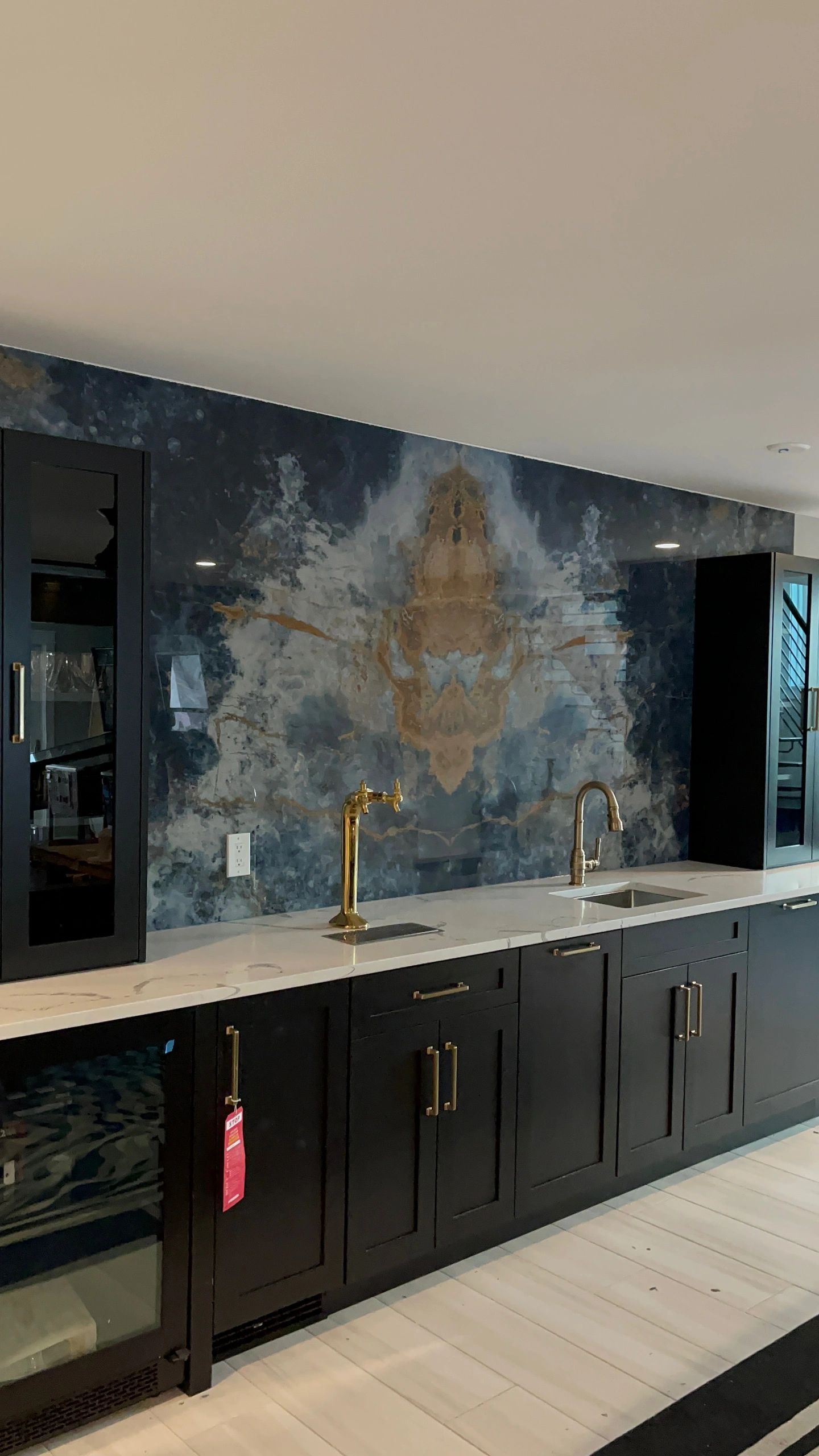 Full Height Backsplash: Ideas and Inspiration