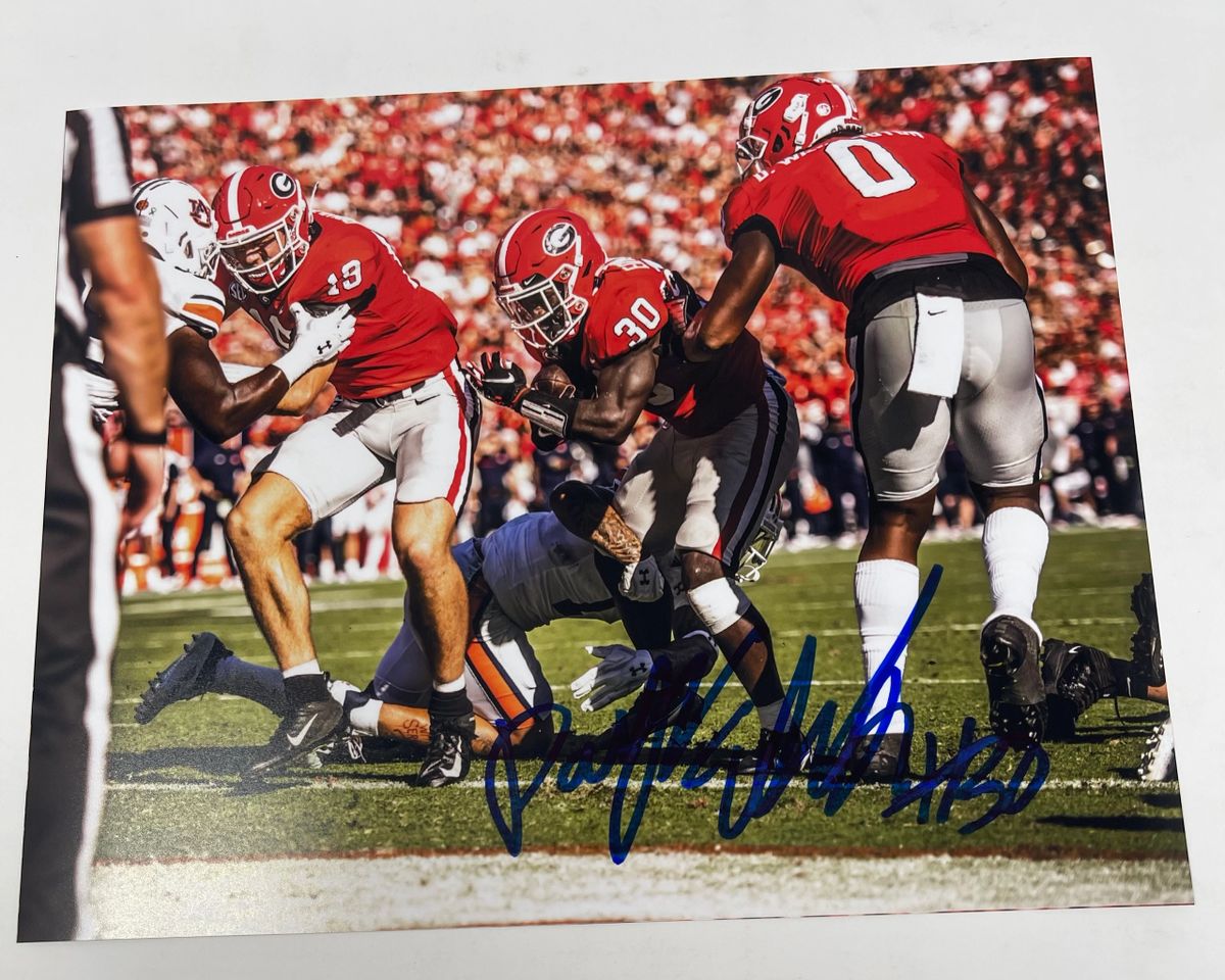 Daijun Edwards Autographed (with Tight Ends) 8x10 Photo