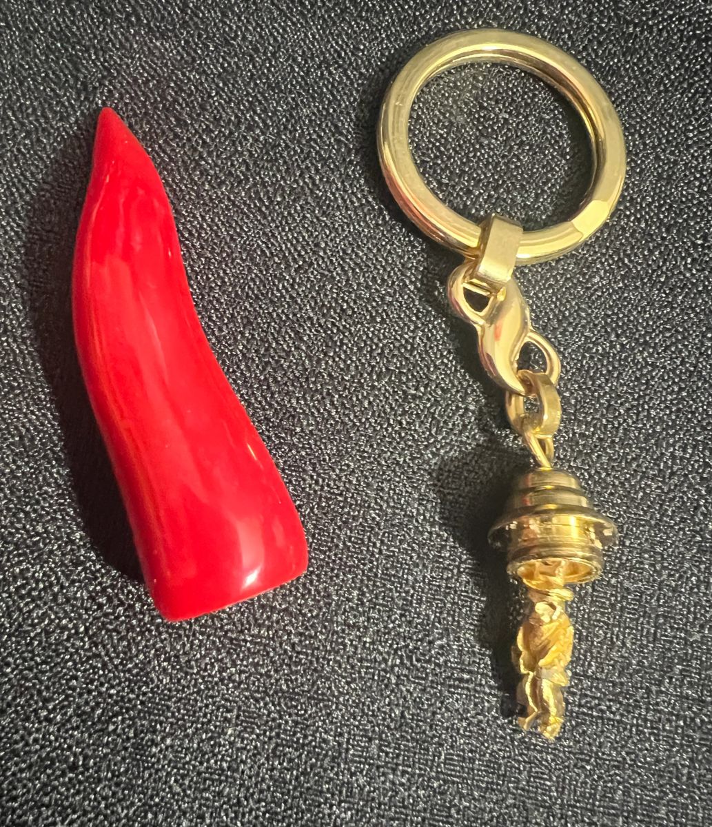 SMALL RED HORN with IL GOBBO (lucky hunchback) - Resin - 3"