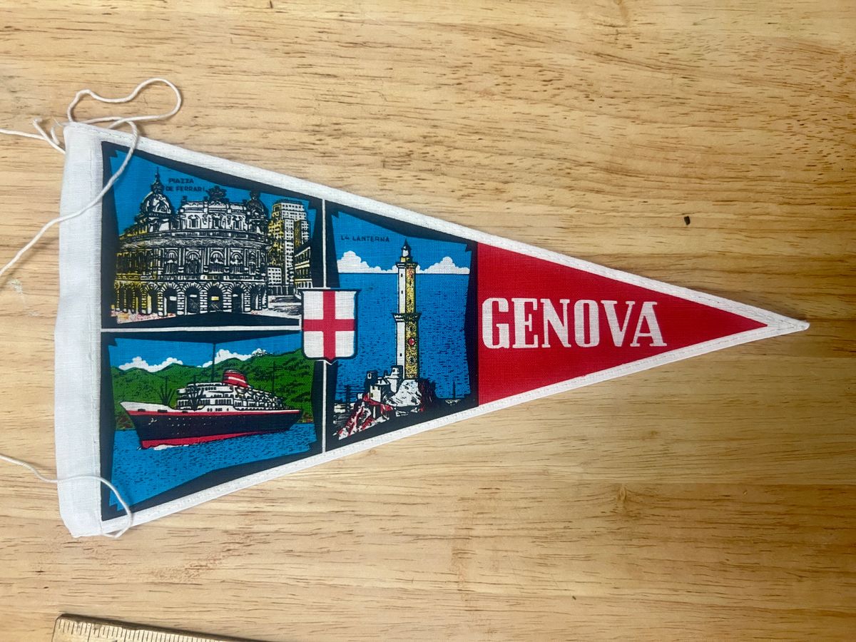 Triangle Pennant Flag: GENOVA