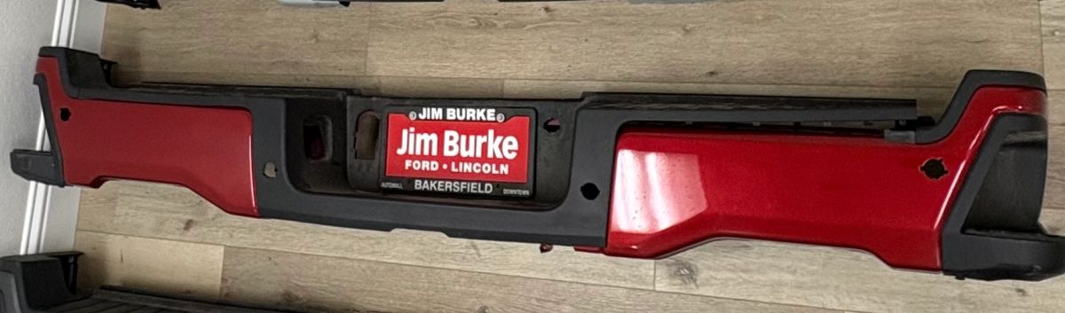 FORD F-250/350/450 Bumpers Rapid Red Metallic (D4) 2023-2025