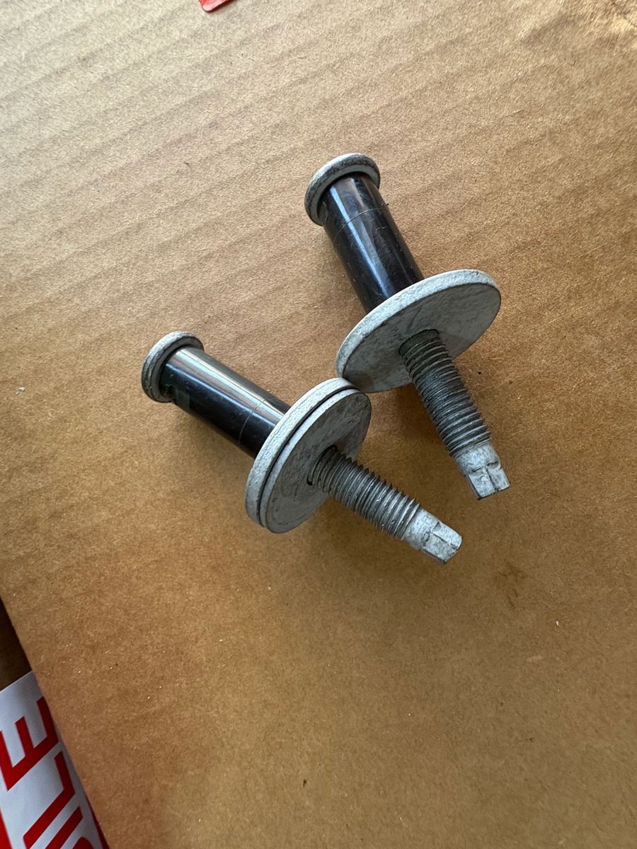 Dodge Ram 2500 Tailgate Striker Latch Bolt Left or Right 6512878AA