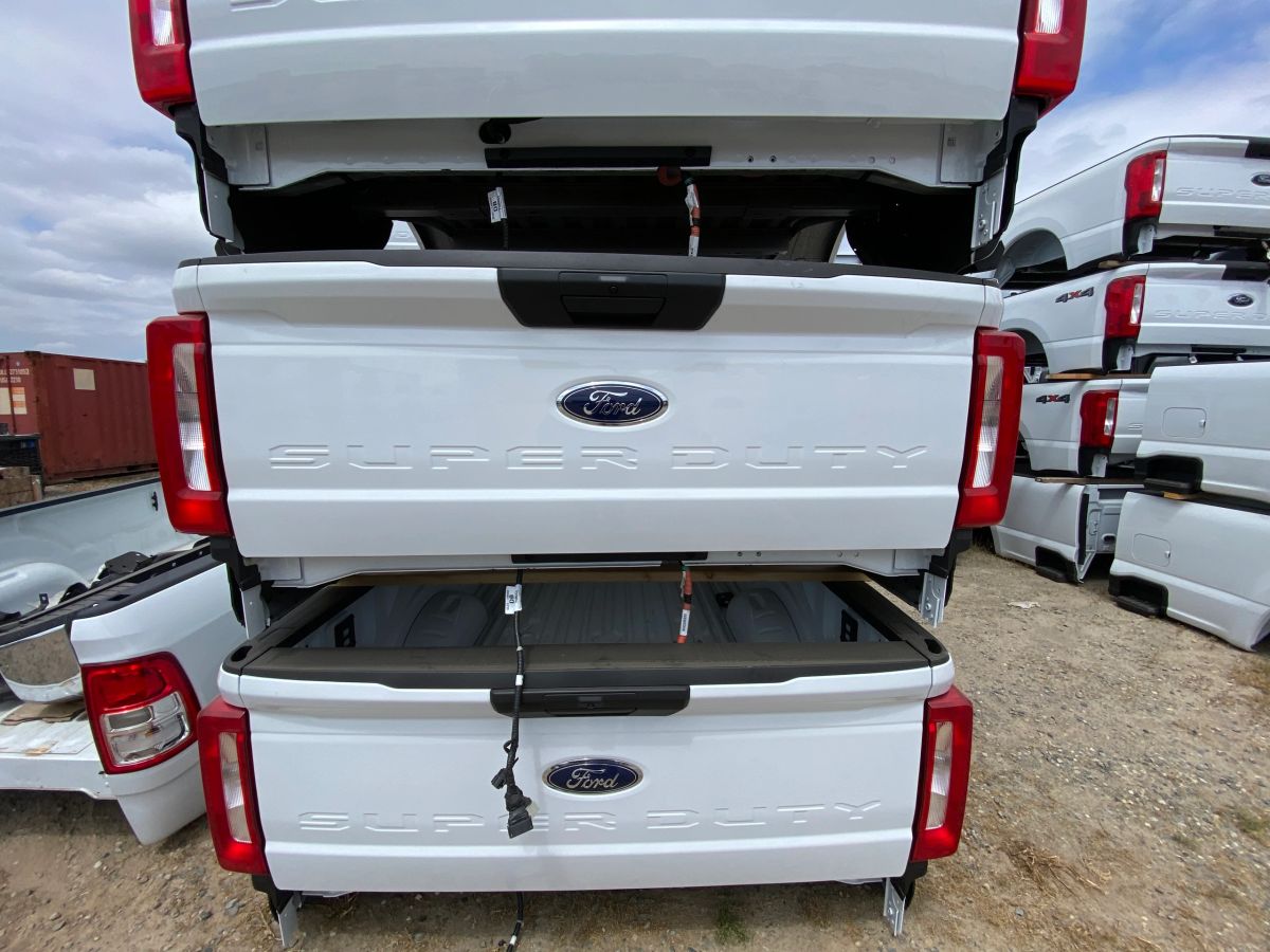 Ford F-250/350/450 Tailgates 2023-2025 With Camera and Harness