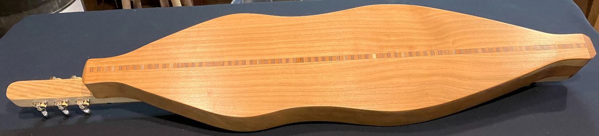 Model #2259 Hourglass Mountain Dulcimer