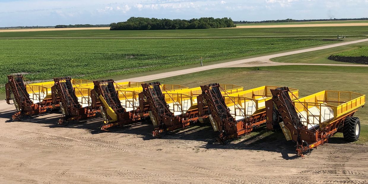 Beet Cart, Agriculture Equipment - H&S Manufacturing, Inc.