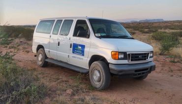 AZ Shuttle Select of Phoenix - Pictures of the Vehicles, Customers and ...