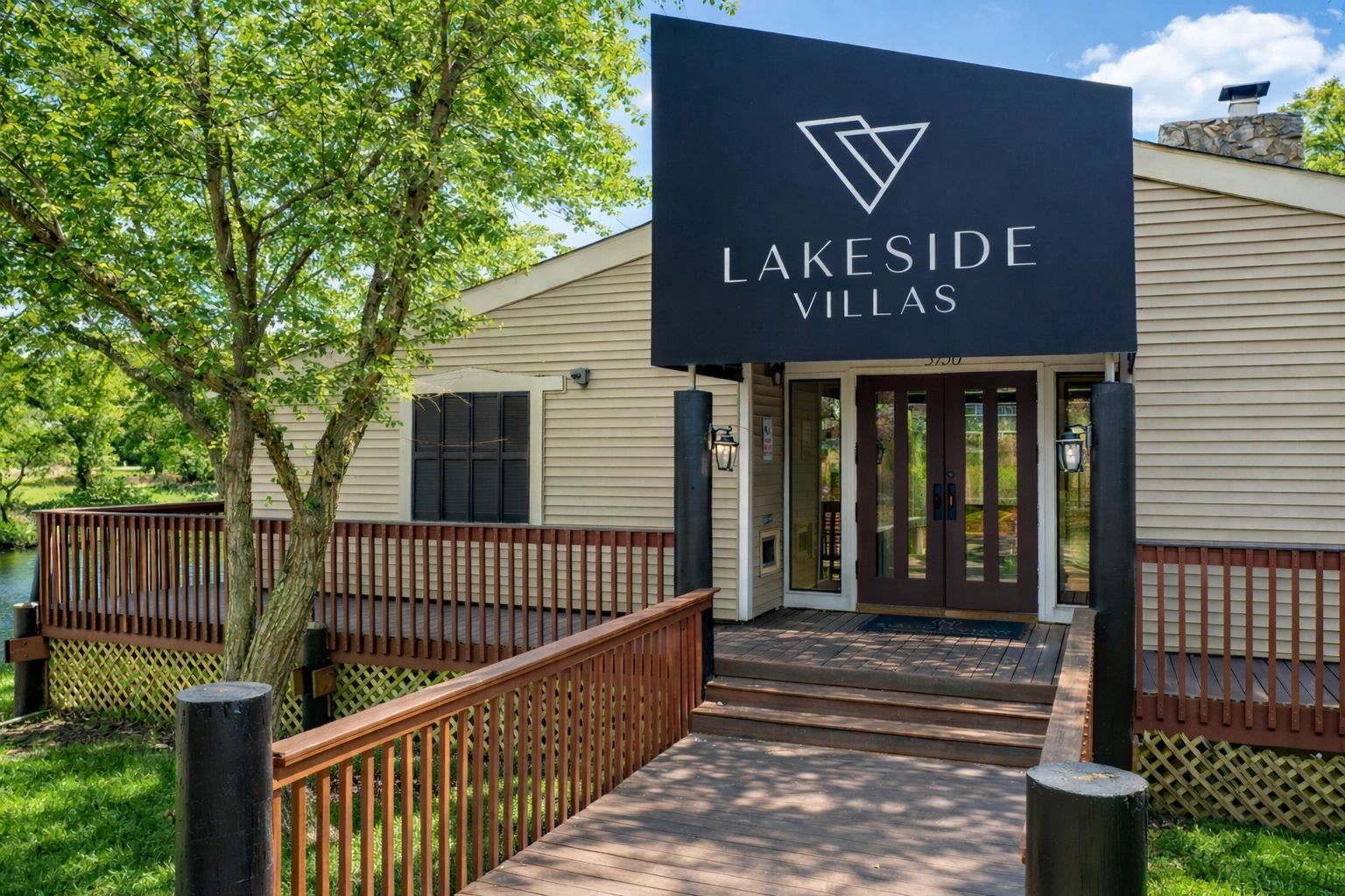 Lakeside Villas