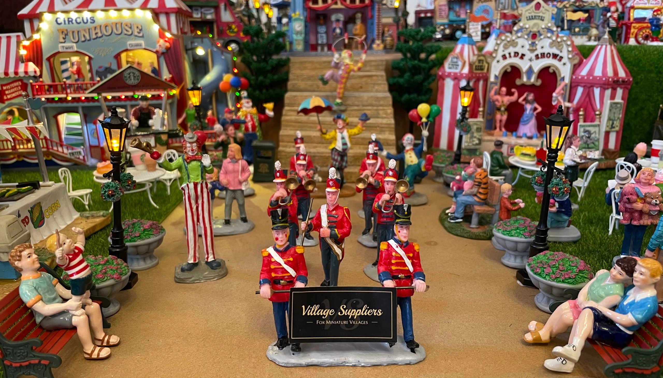 Miniature Collectibles, Lemax, Department 56, Other Villaging Miniatured