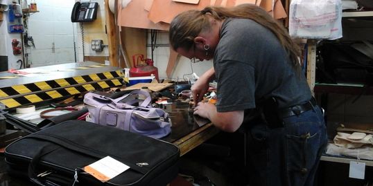 Luggage Service - Luggage Repair, Purse Repair, Bag Repair | Luggage ...