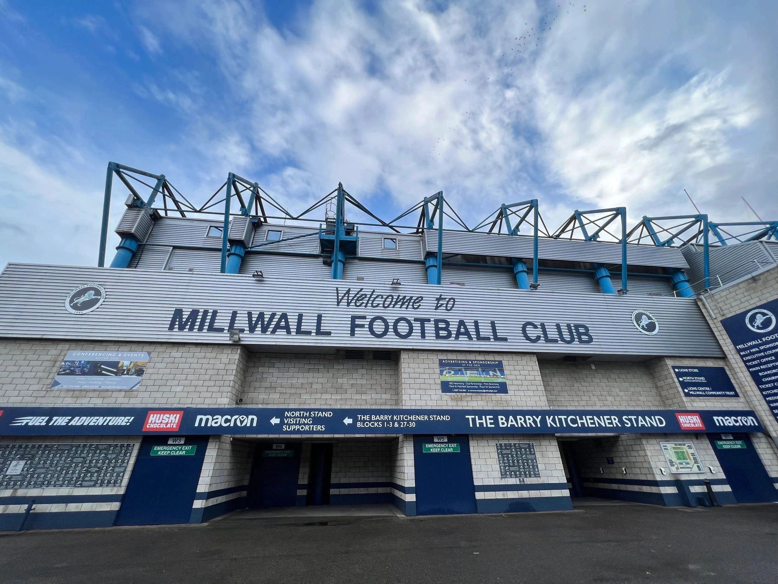 Millwall, No One Likes Us Talkin'