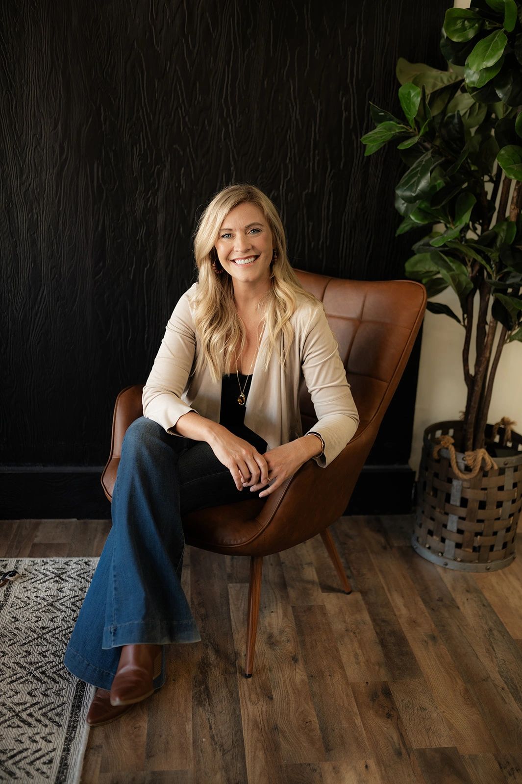 Realtor - Jenny Kirsch - Axis Agency, LLC - Nashville, IL