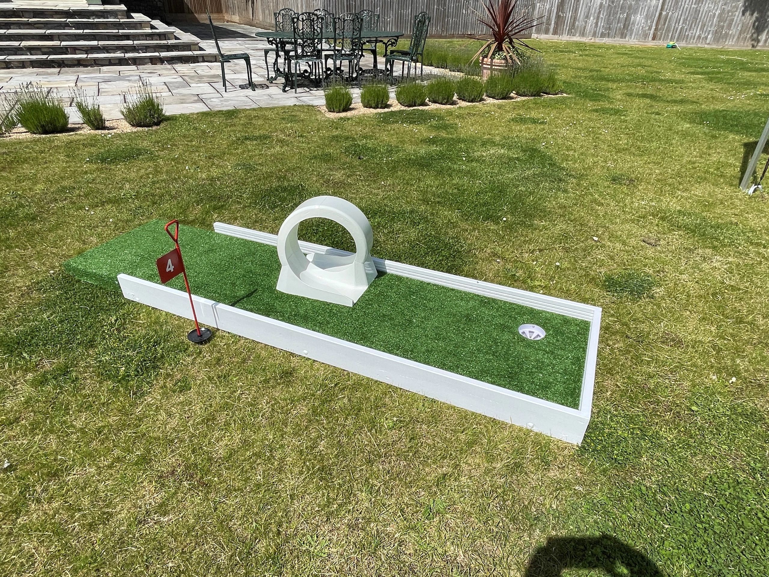 Cloud 9 Portable Mini Golf - Indoor Mini Golf Course, 9 Hole Mini Golf ...