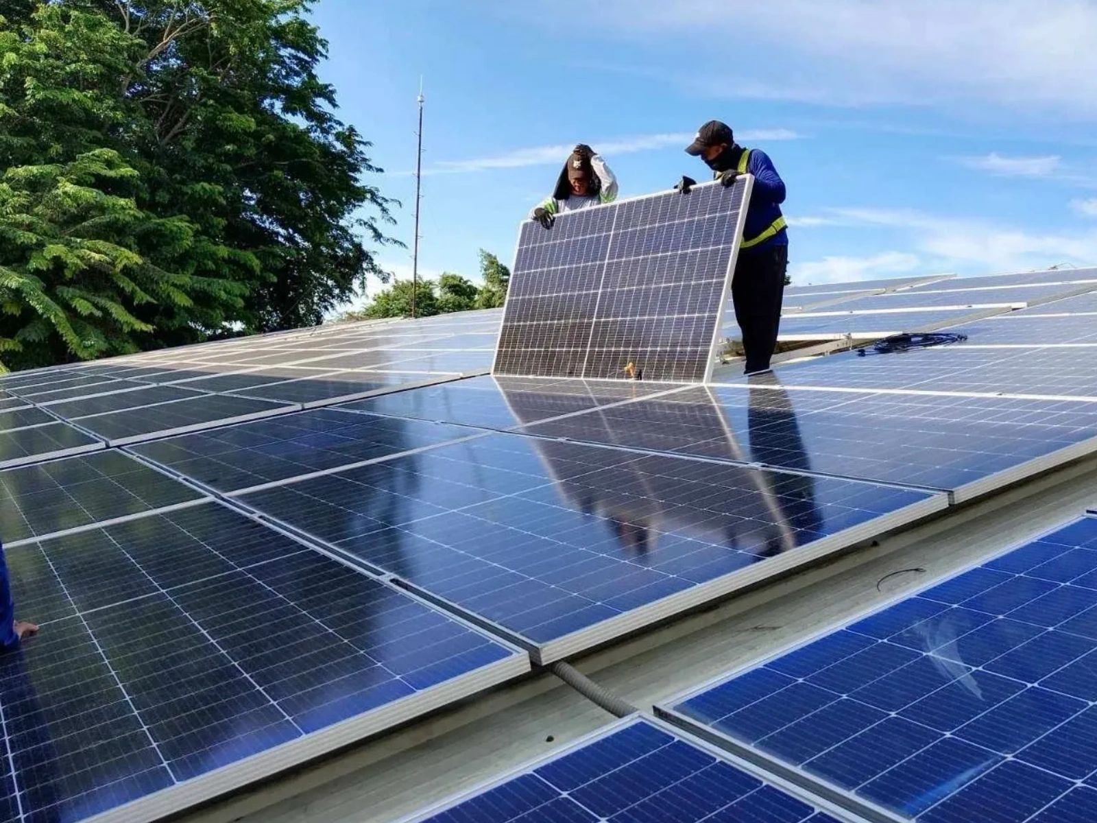 Top Commercial Solar Panel Solutions