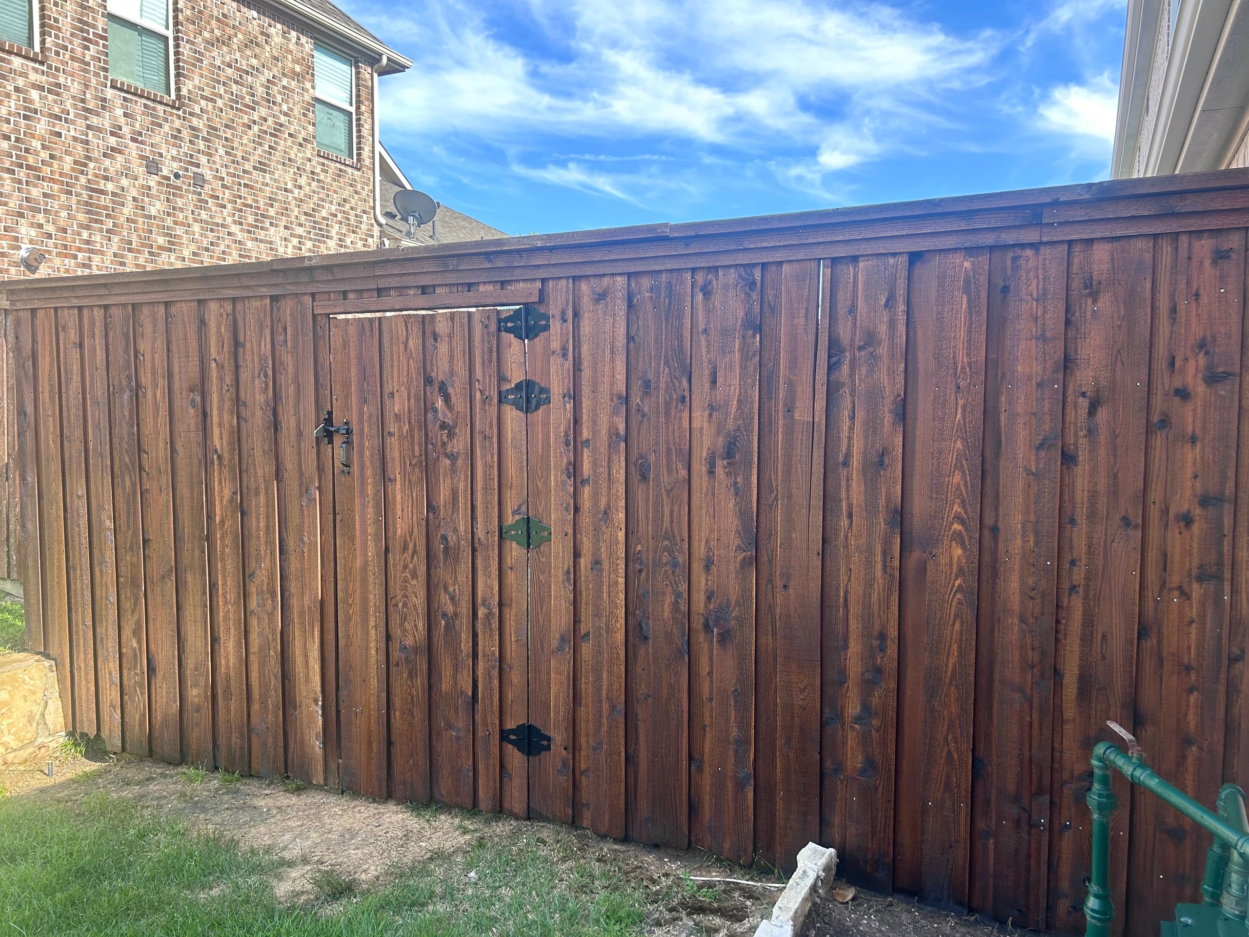 Staining Fences - Smith Advance Pro