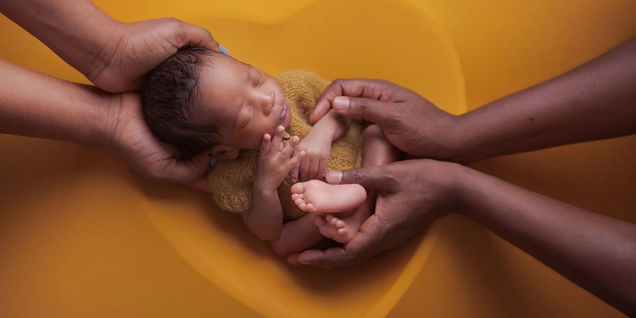 Newborn and Baby Photography - Pro Baby Photos