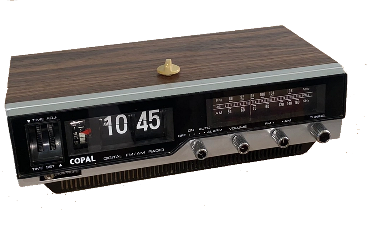 Late 70s COPAL Flip Clock Radio AM / FM timber woodgrain case RD-180 RD180