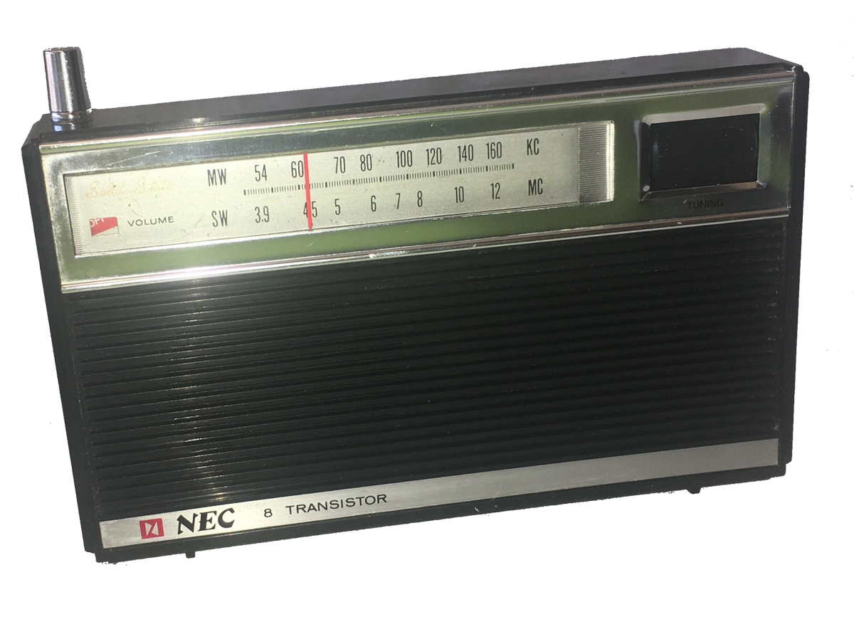 Early 60s NEC NT-8P76 2 band Transistor Radio MW/SW 8 transistor