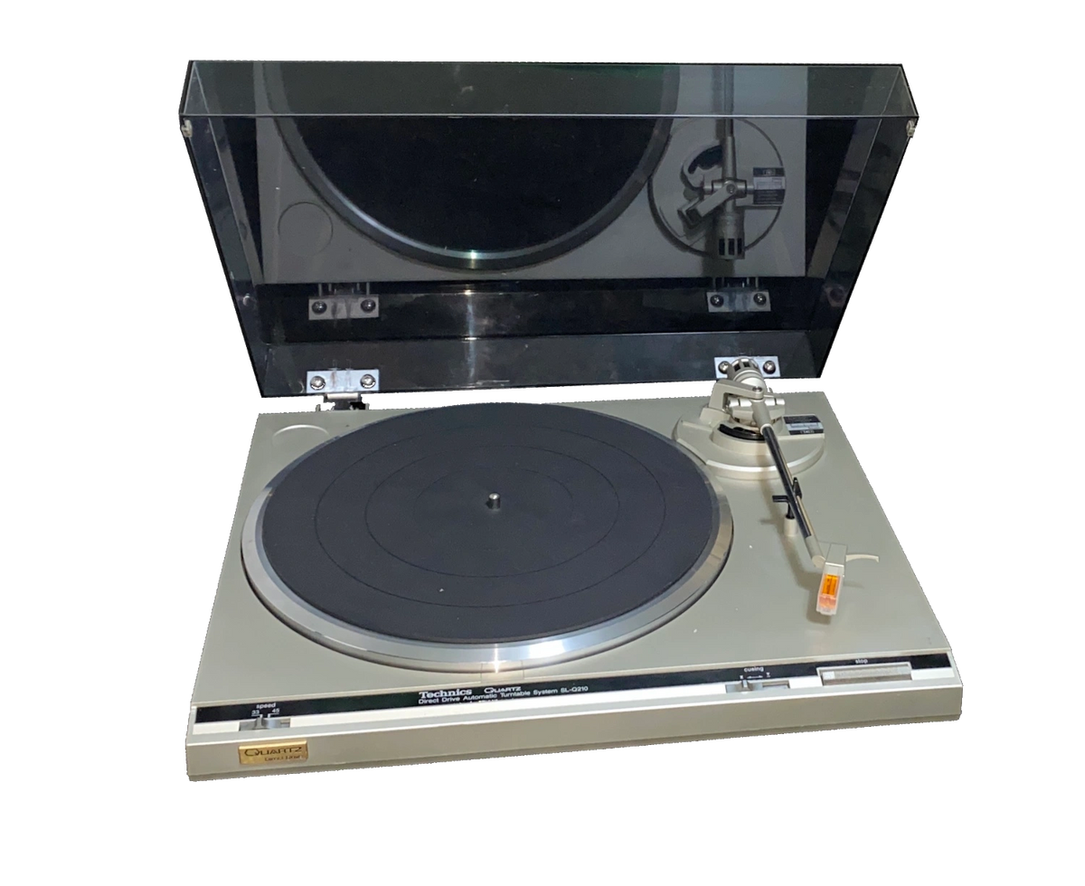 Technics Silver SL-Q210 Direct Drive turntable 1984 SLQ210