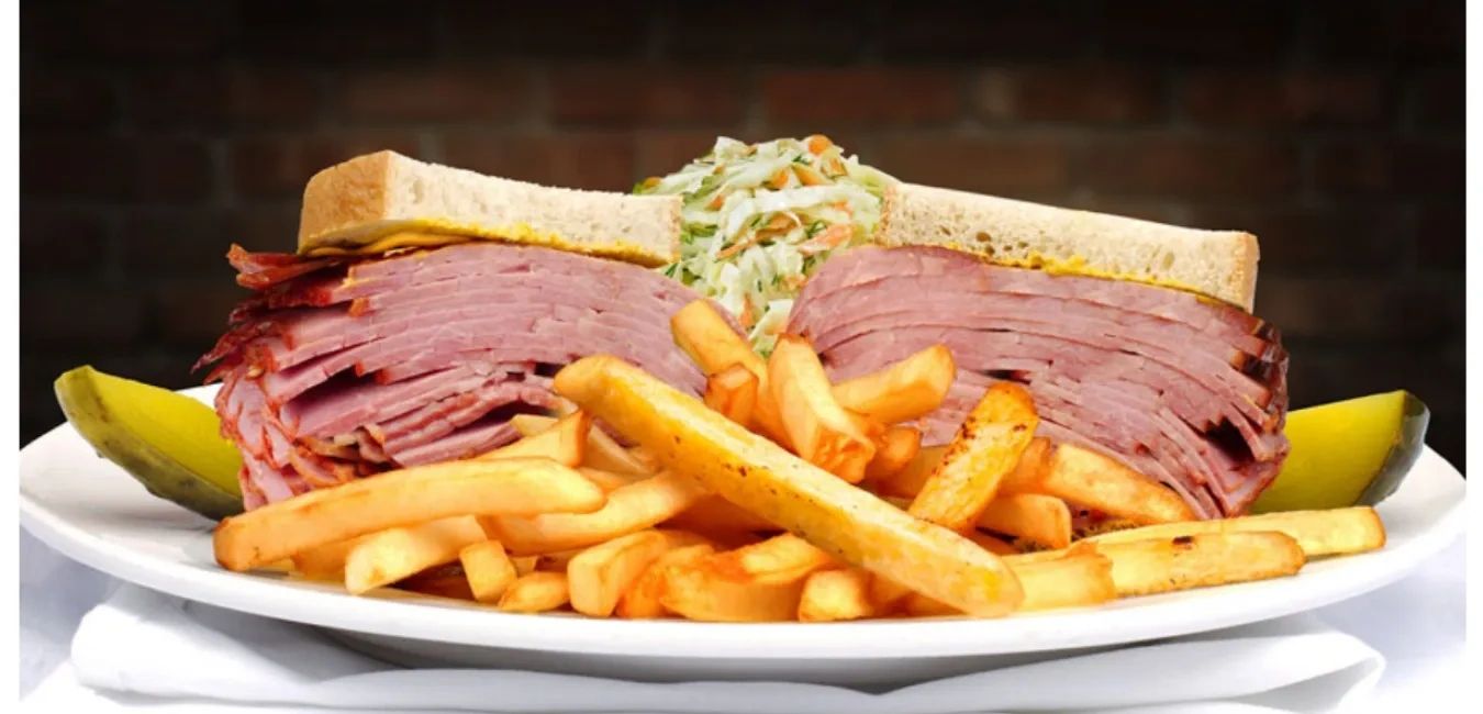 Reuben's Restaurant Delicatessen - Home