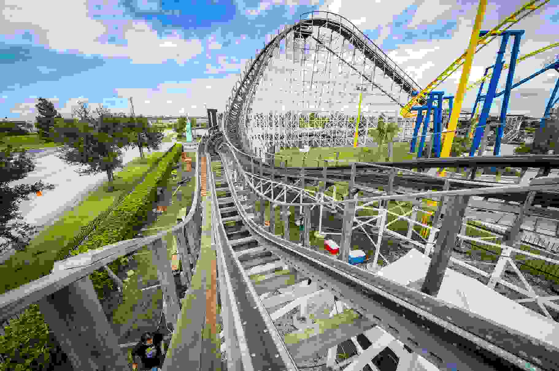 Steel Track | Great Coasters International