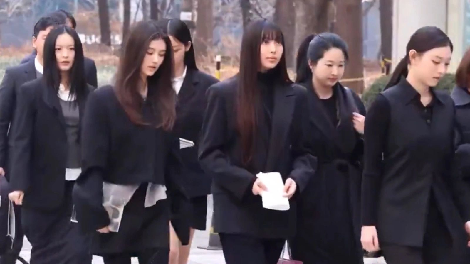 NewJeans (NJZ) Attends First Court Hearing for ADOR’s Injunction