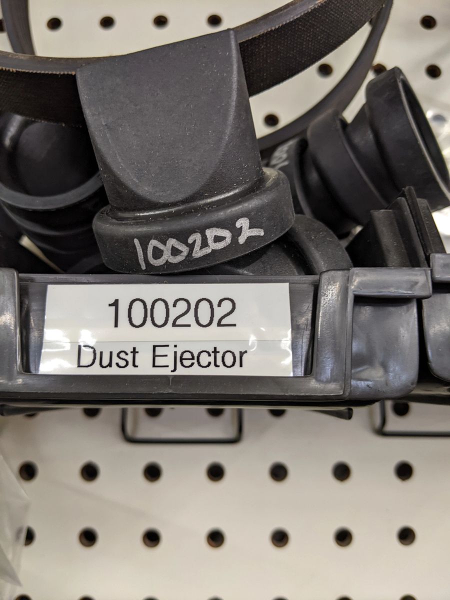 100202 Grasshopper Dust Ejector