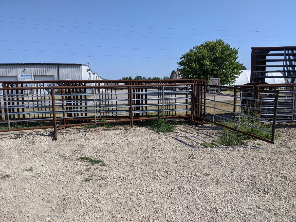 Freestanding Panel with Gate HEAVY DUTY