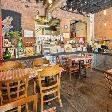 Authentic Italian Pizza at Tuscan Wolf Pizzeria