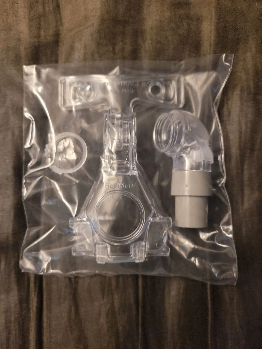 Resmed Ultra Mirage II Nasal Mask Frame #16560 includes elbow