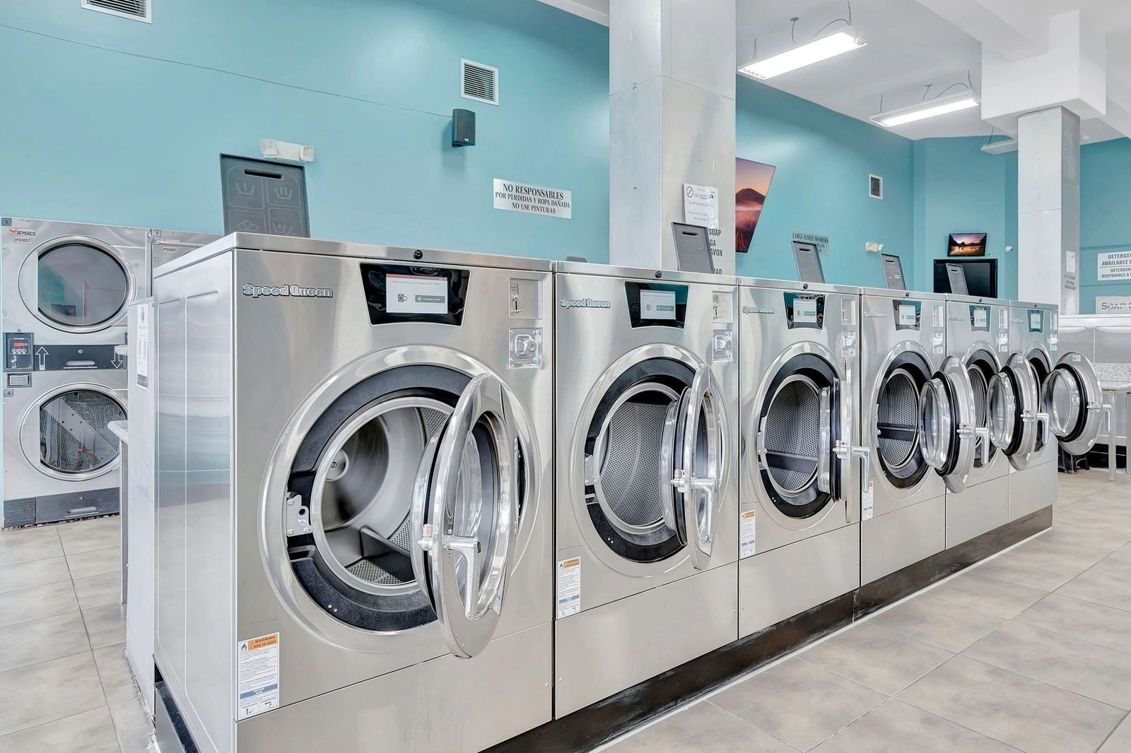 Laundromat San Pedro | Self Service Machines| Expert Wash and Fold Service