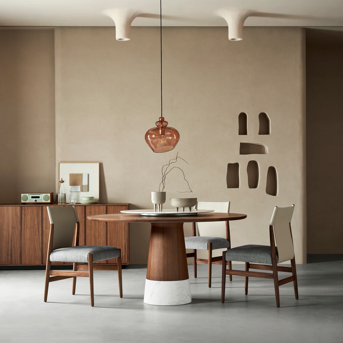 TUA Dining Table