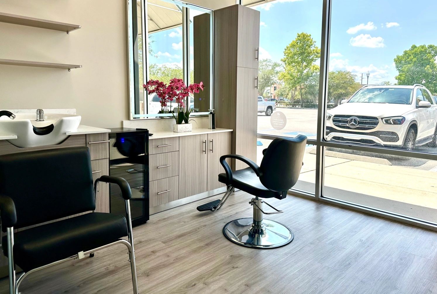 Nail Tech Booth Rentals Near Sanford, Lake Mary, Deltona, Debary