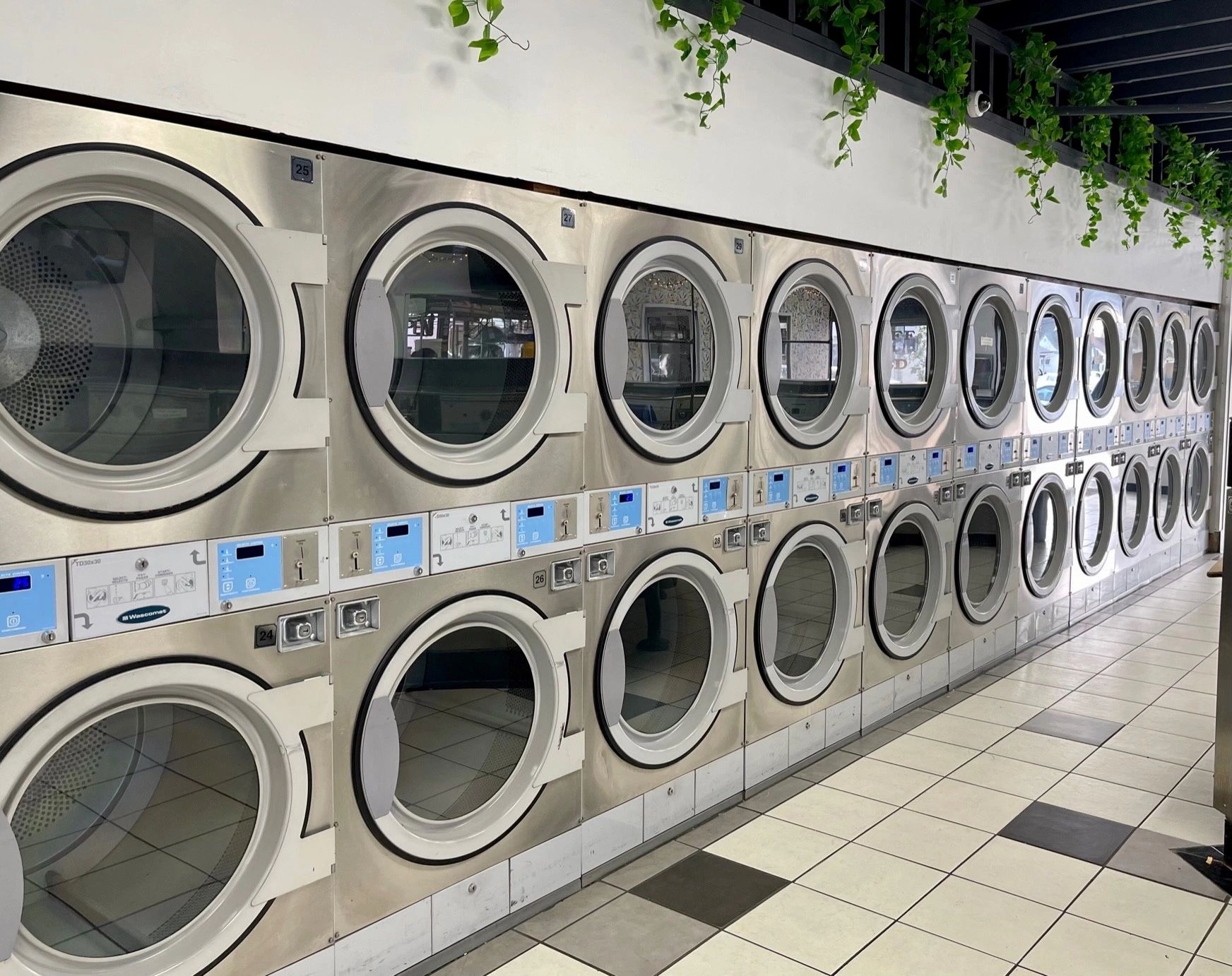 Laundry Pick Up And Delivery Nearest Laundromat Coin Laundry Easy