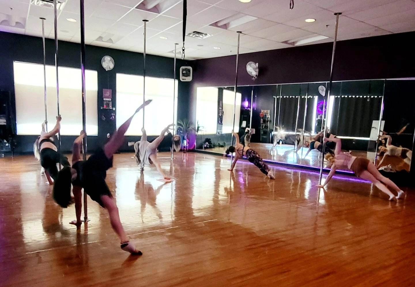 Home [lovepolefitness.com]