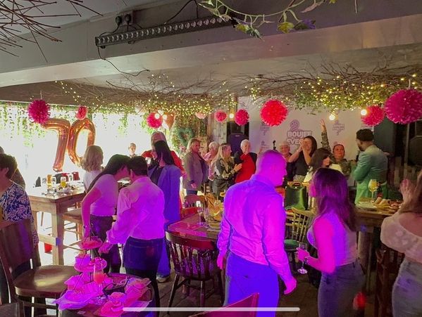 Enjoy Bottomless Prosecco Brunch Every Saturday