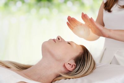 Reiki Energy Healing Sessions - Energyworkshealing