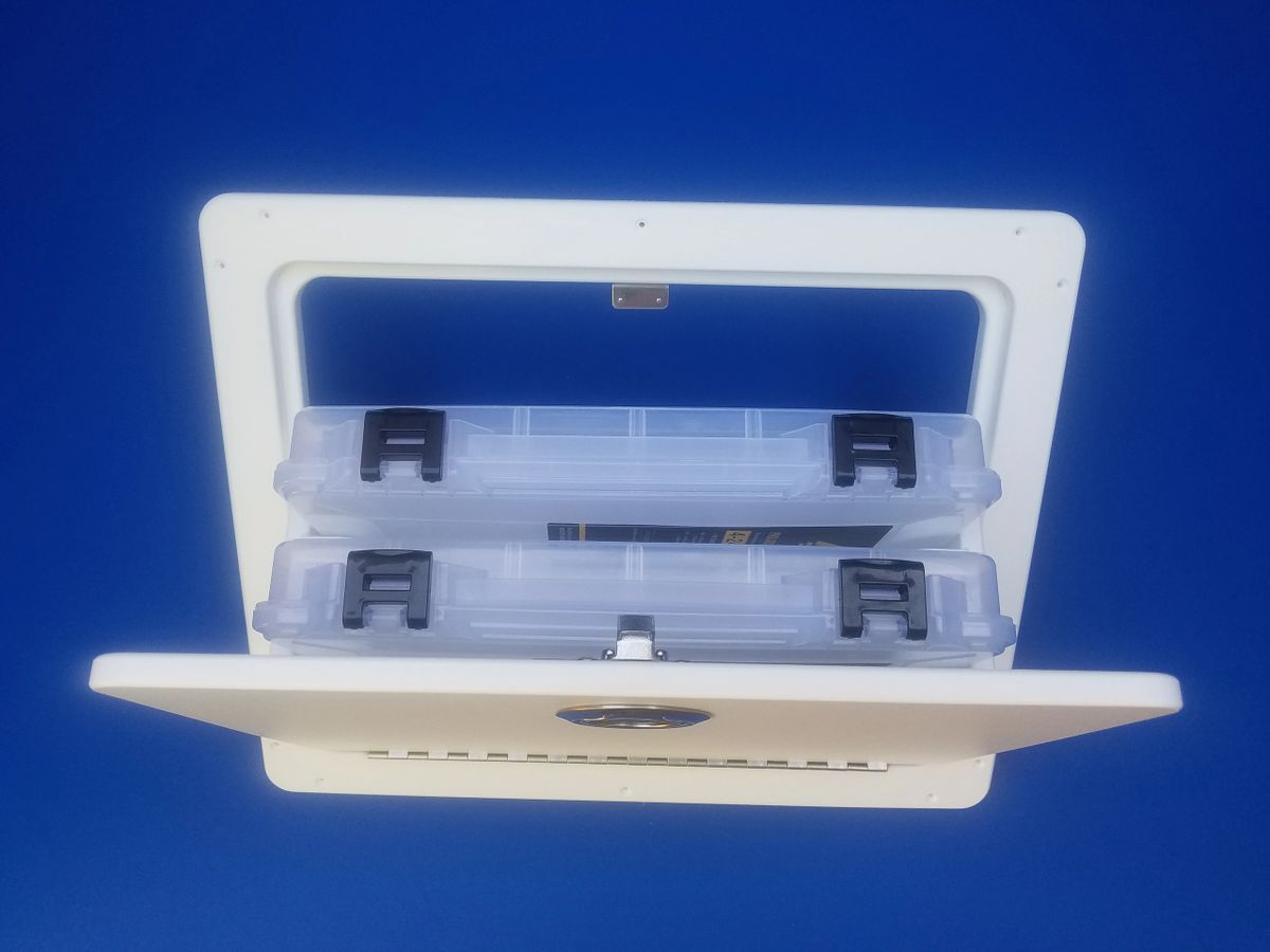 Double Tilt Out (HORIZONTAL) Holds (2) 3700 Plano Trays