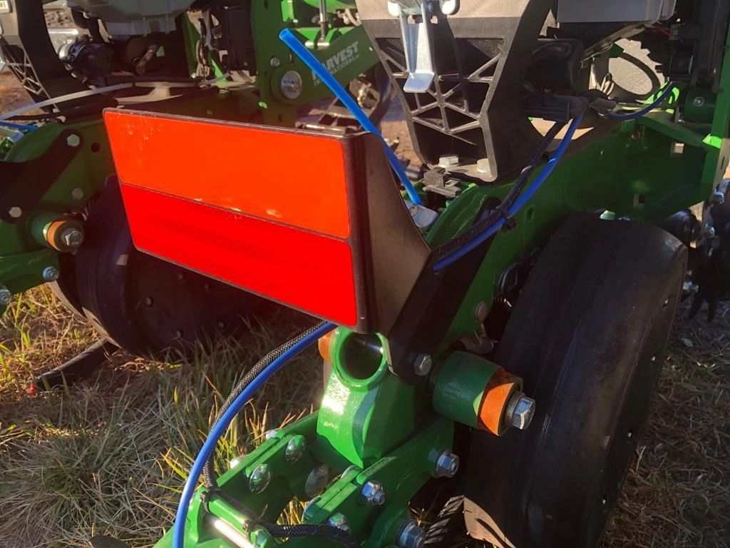 TC MACHINE ROW UNIT REFLECTORS