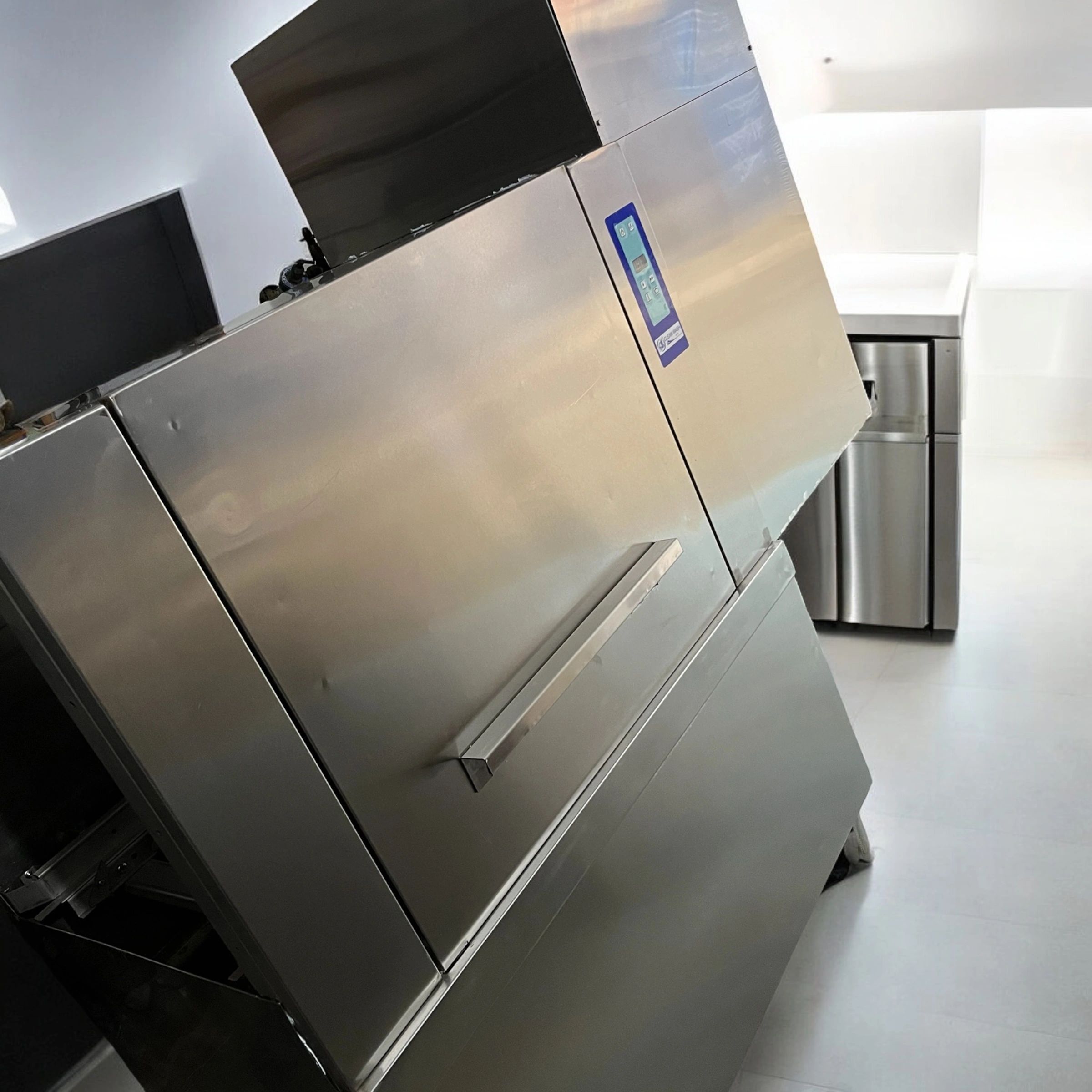 Kitchen & Laundry Equipment