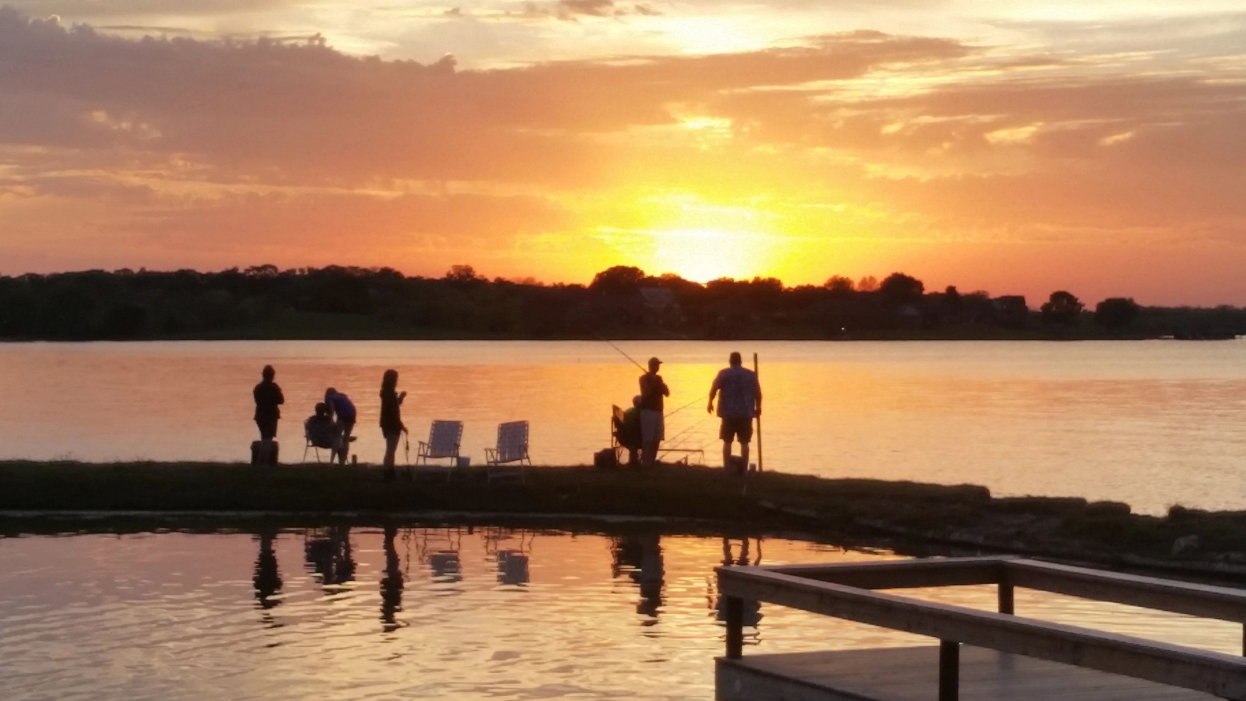 Sunset Cove Marina, Rv Park and Grill