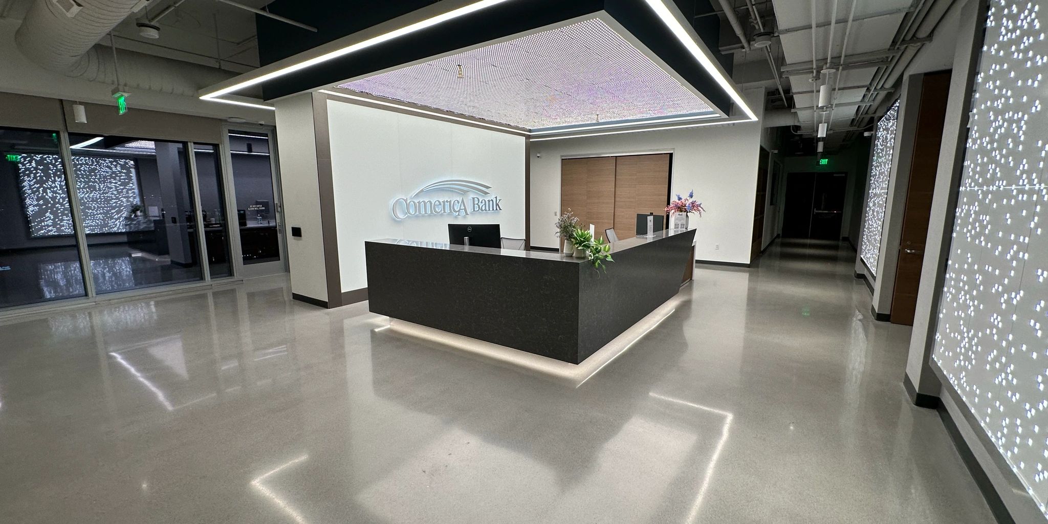 White Metallic Resinous Floors, Metallic Epoxy Floors, Concrete Floor ...