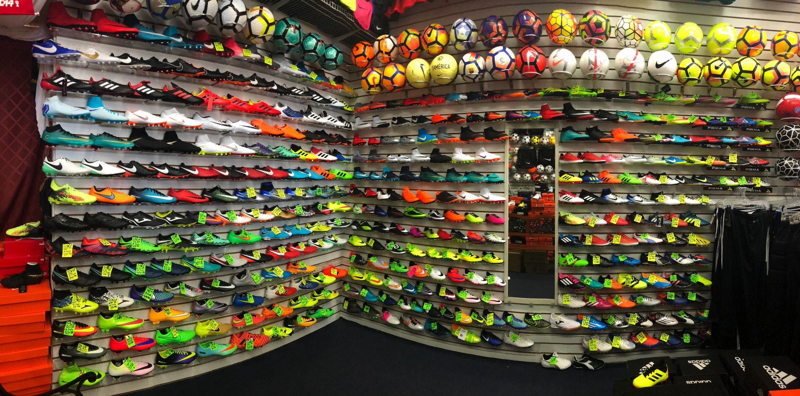 El Fanta Sports - Soccer Gear, Cleats, Kids Soccer Cleats